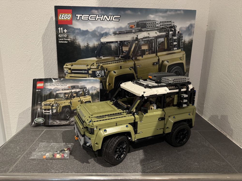 LEGO Technic Land Rover Defender 42110 (Gebraucht) in Reichenburg für CHF 140 – mit Lieferung ...