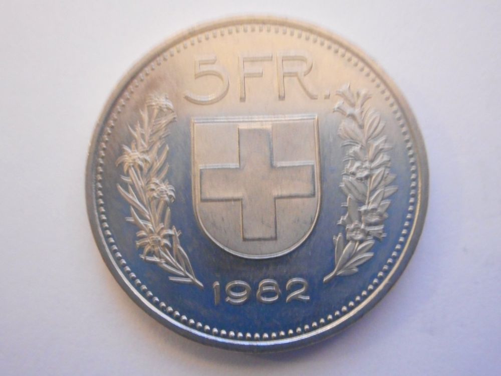 5 Fr. 1982 unz/stgl super | Kaufen auf Ricardo