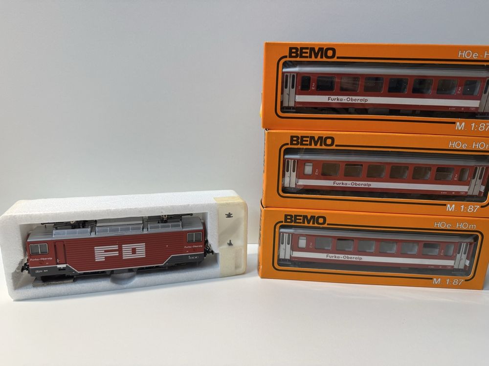 Bemo Furka-Oberalp Zug-Set H0e, Lok + 3 Wagen (Gebraucht) in Bottmingen für CHF 145 – mit ...
