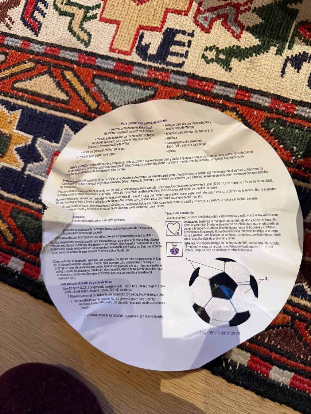 Moule à gâteau ballon de foot en aluminium Wilton (Neuf avec emballage ...