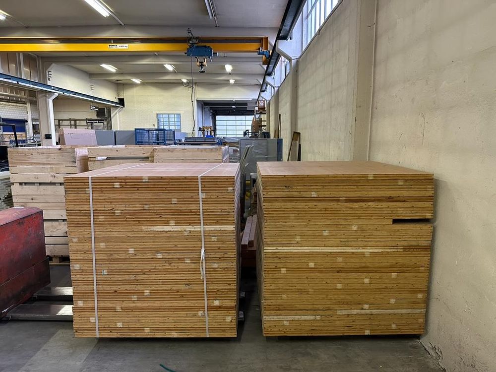 50 Stück Boden Bretter (Gebraucht) in Loemmenschwil für CHF 900 – nur ...
