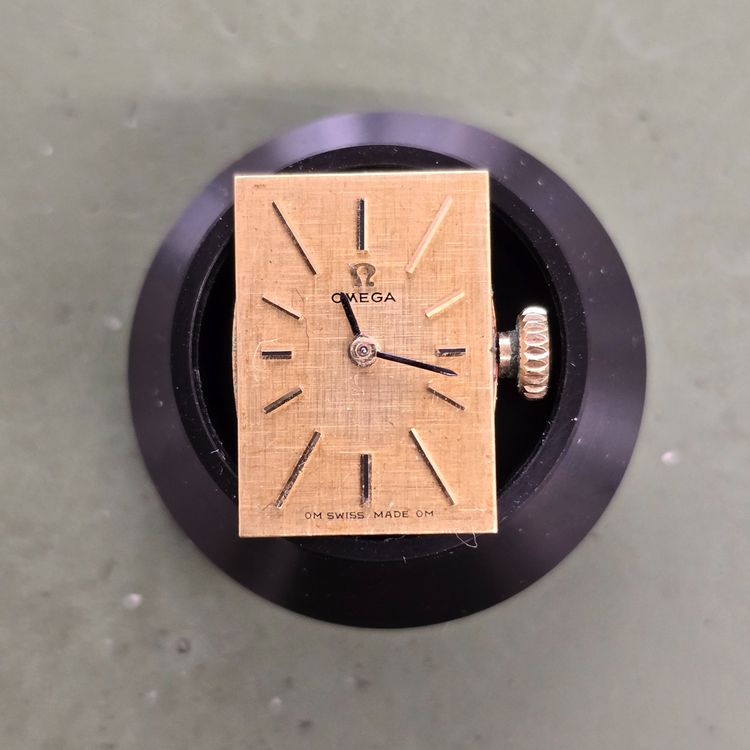 Mouvement Omega 484 fonctionnel non réviser (Gebraucht) in Tramelan für ...