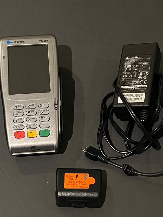 VeriFone VX680 Akku und Ladegerät (Gebraucht) in versoix für CHF 8 ...