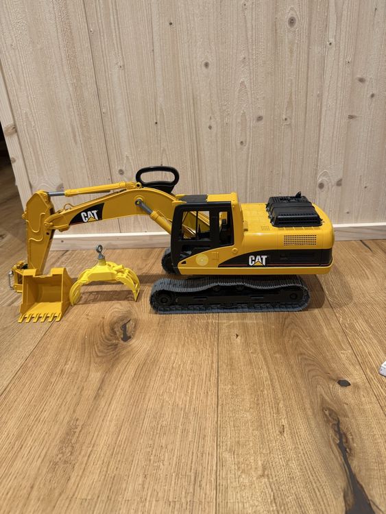 Bruder CAT Bagger / Raupenbagger (Gebraucht) in Russikon für CHF 15 ...
