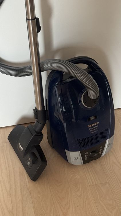Miele Staubsauger Compact C2 PowerLine (Gebraucht) in Winterthur für ...