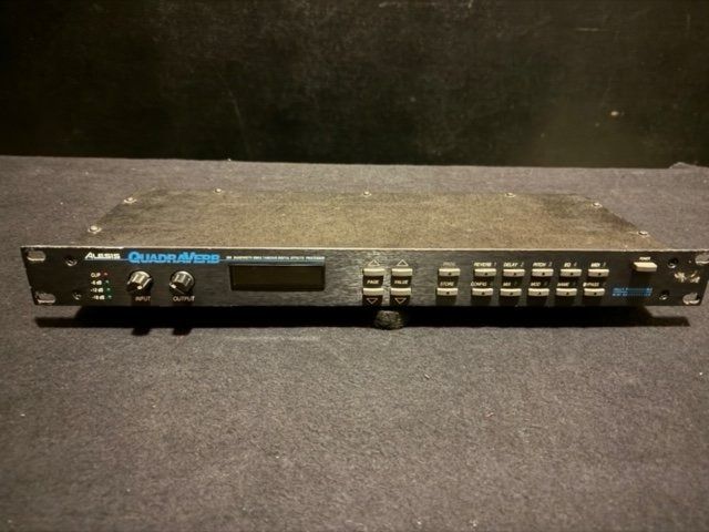 Alesis Quadraverb Digital effects processor (Gebraucht) in für CHF 101 ...