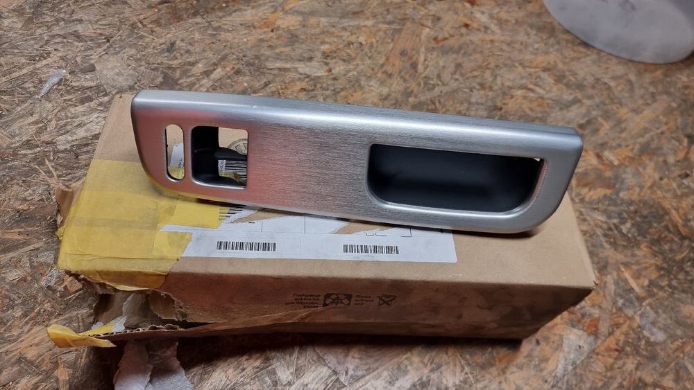 Türgriff Golf 4 R32 Alu Neu (Neu (gemäss Beschreibung)) in Schüpfheim ...