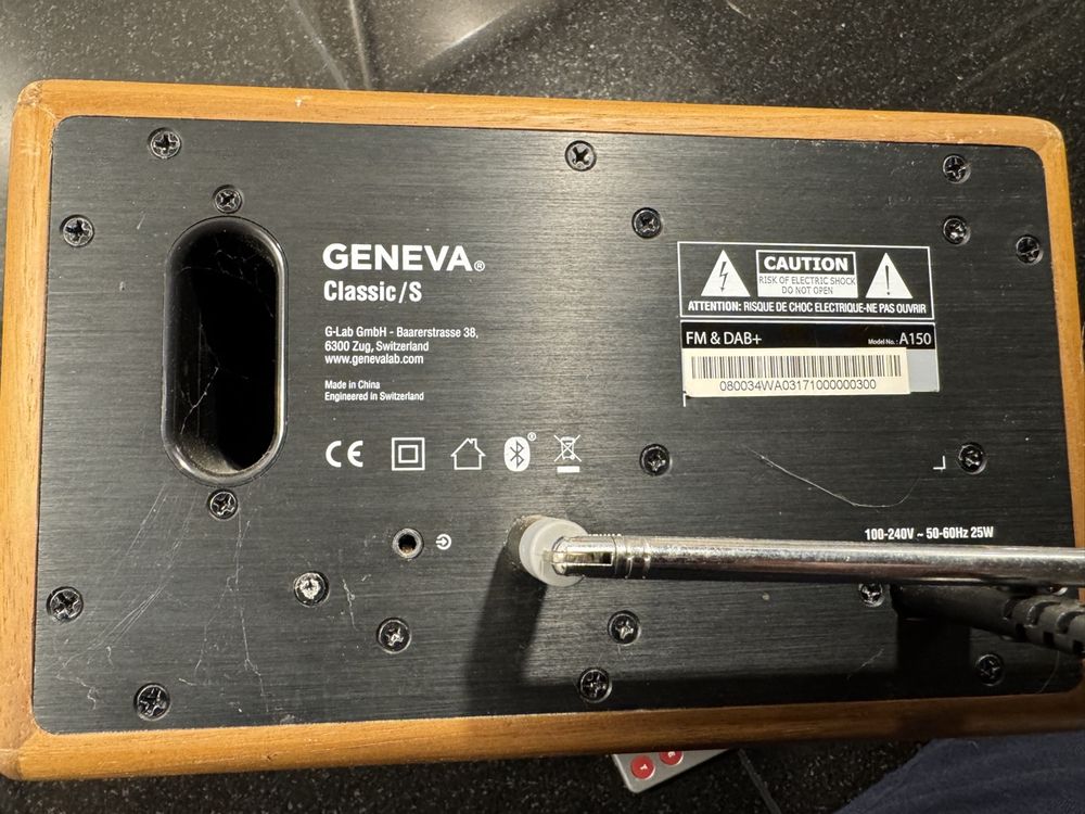 Geneva Classic/S DAB+ Radio - Holzgehäuse - Top Zustand! (Gebraucht) in ...