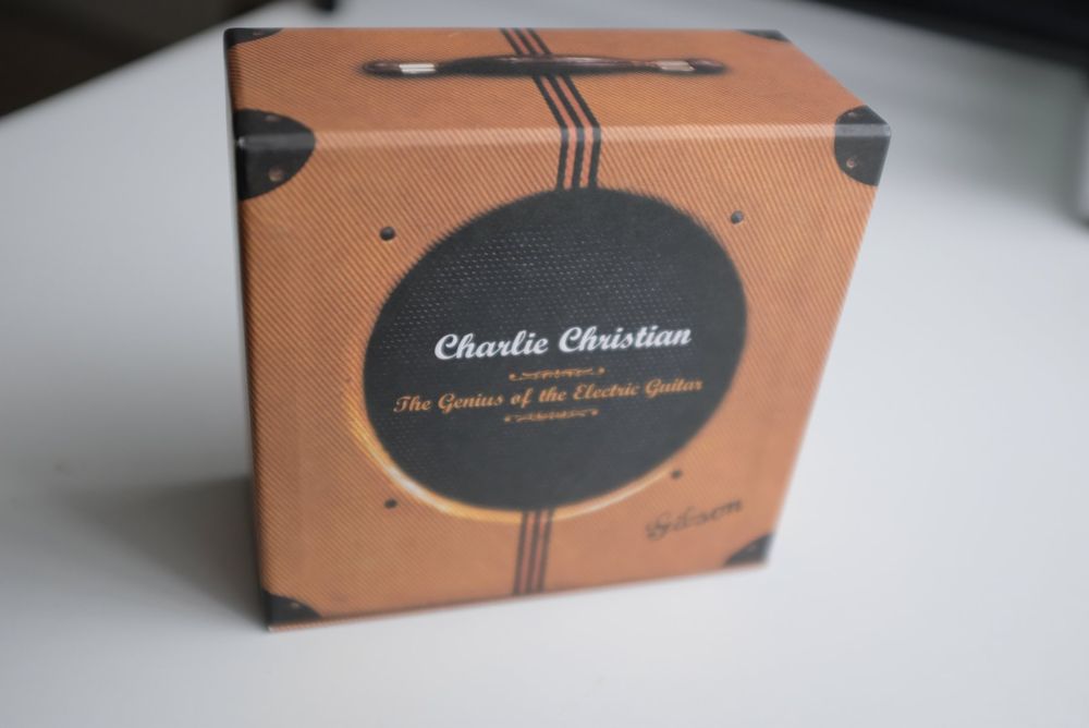 Charlie Christian "Gibson-Box" (Gebraucht) in Zell ZH für CHF 15 – mit ...