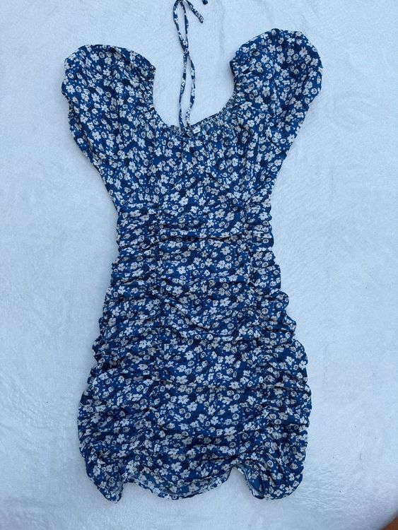 Robe bleue à fleurs blanches et manches bouffantes T.S (Neu (gemäss ...