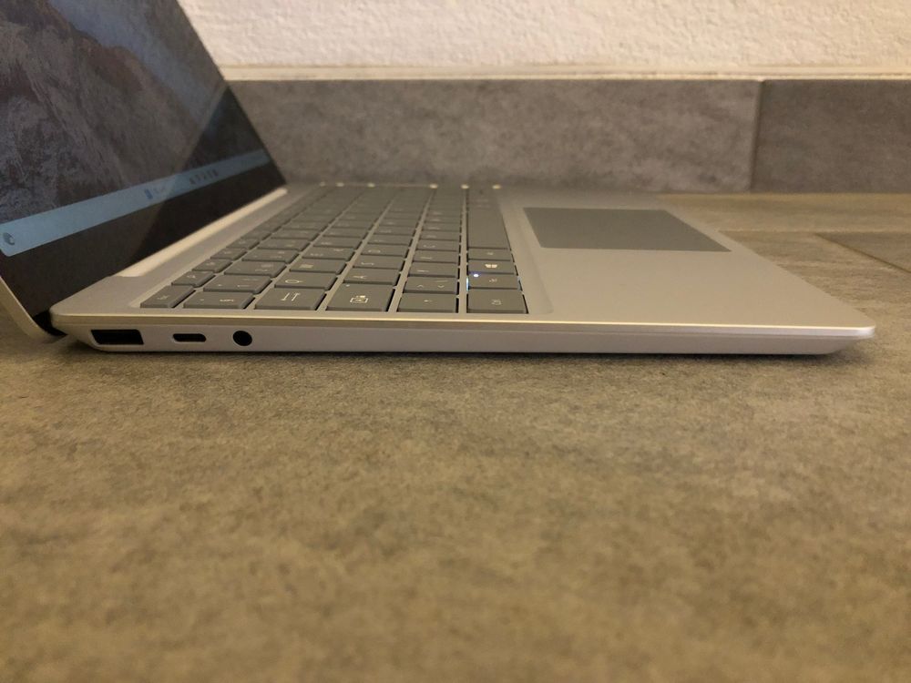 Surface Laptop Go, i5-1035G1, 1536x1024, Akku 98%, 256GB SSD (Gebraucht ...