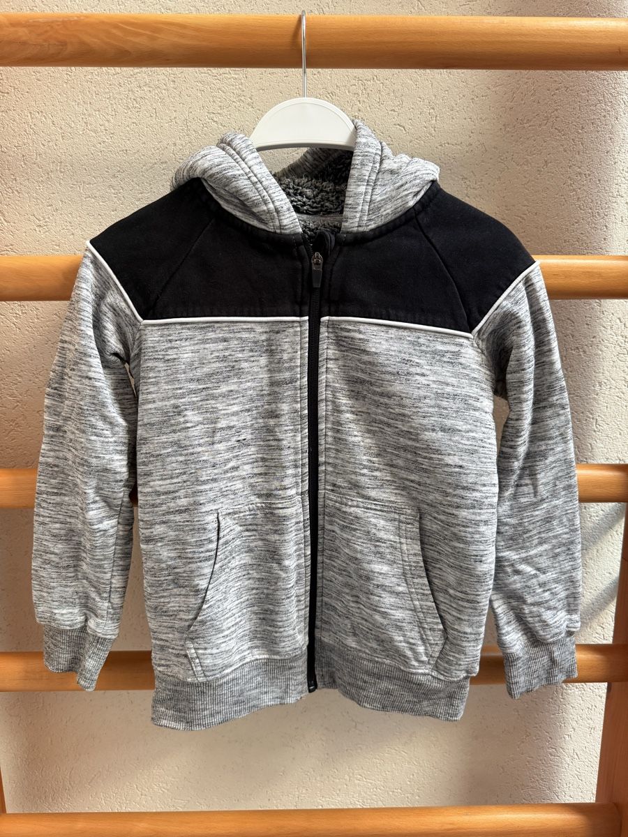 Winterjacke Kinder Gr. 134 (Gebraucht) in Grafenried für CHF 12 – mit ...