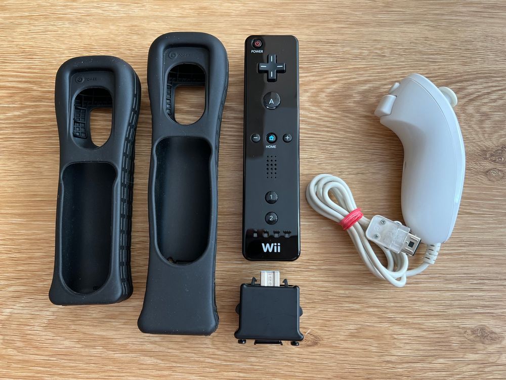 Original Wii Remote Schwarz + Motion Plus + Nunchuck **TOP** (Gebraucht ...