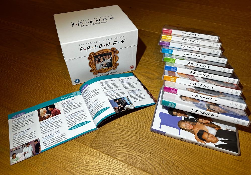 Complete Series of Friends with Episode Guide and Extras (Gebraucht) in ...