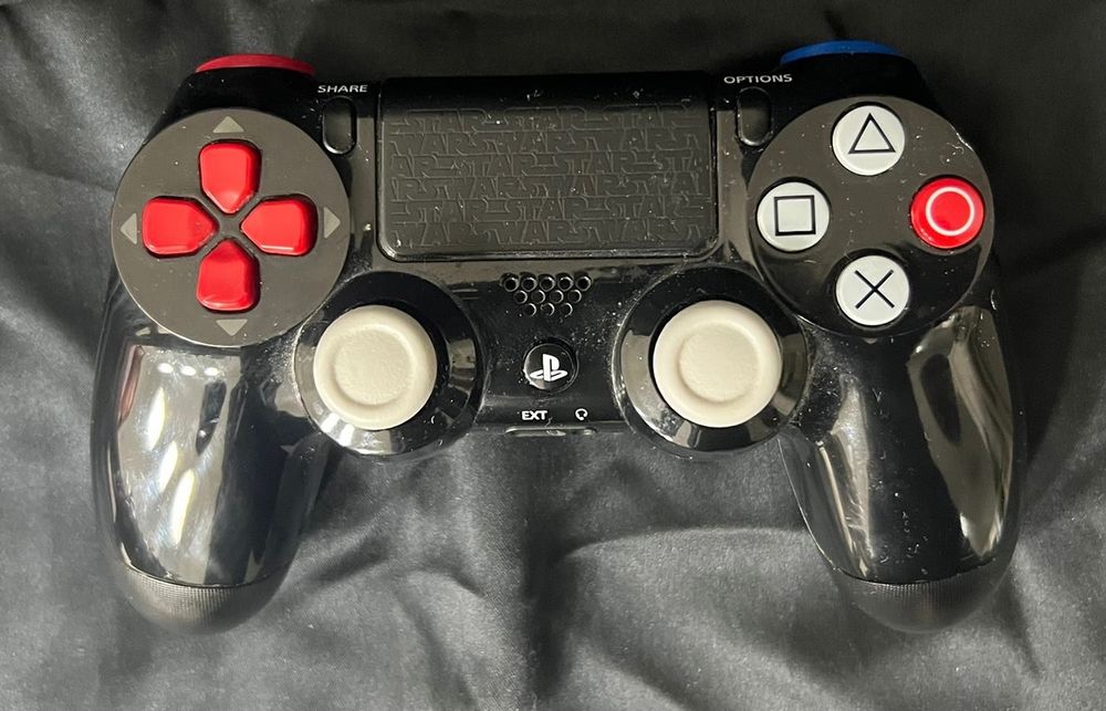 Playstation 4 STAR WARS DARTH VADER Limite Edition Controler (Gebraucht ...