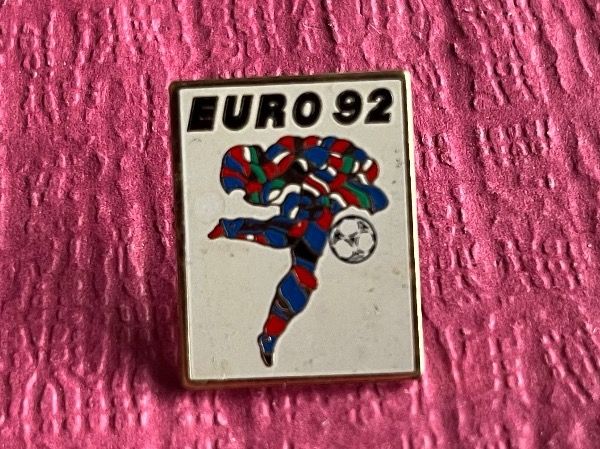 Fussball EURO 92 Pin | Kaufen auf Ricardo