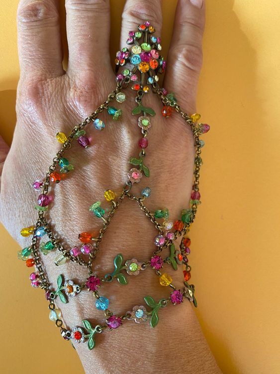 Michal Negrin Ring mit Handschmuck 1990 (Gebraucht) in Oberglatt ZH für ...