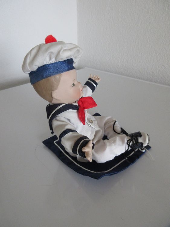 Porzellanpuppe Matthew, Püppli Segler, Yolanda Bello, 12 cm (Gebraucht ...
