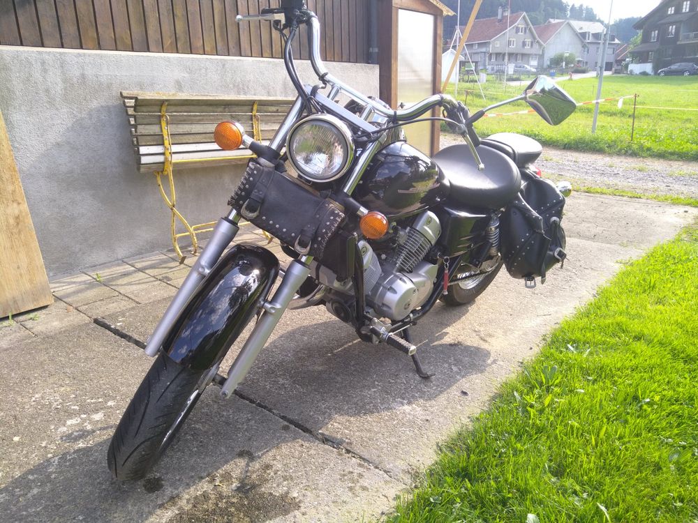 Honda Shadow 125 VT (Gebraucht) in Bichwil für CHF 1750 – nur Abholung auf Ricardo kaufen