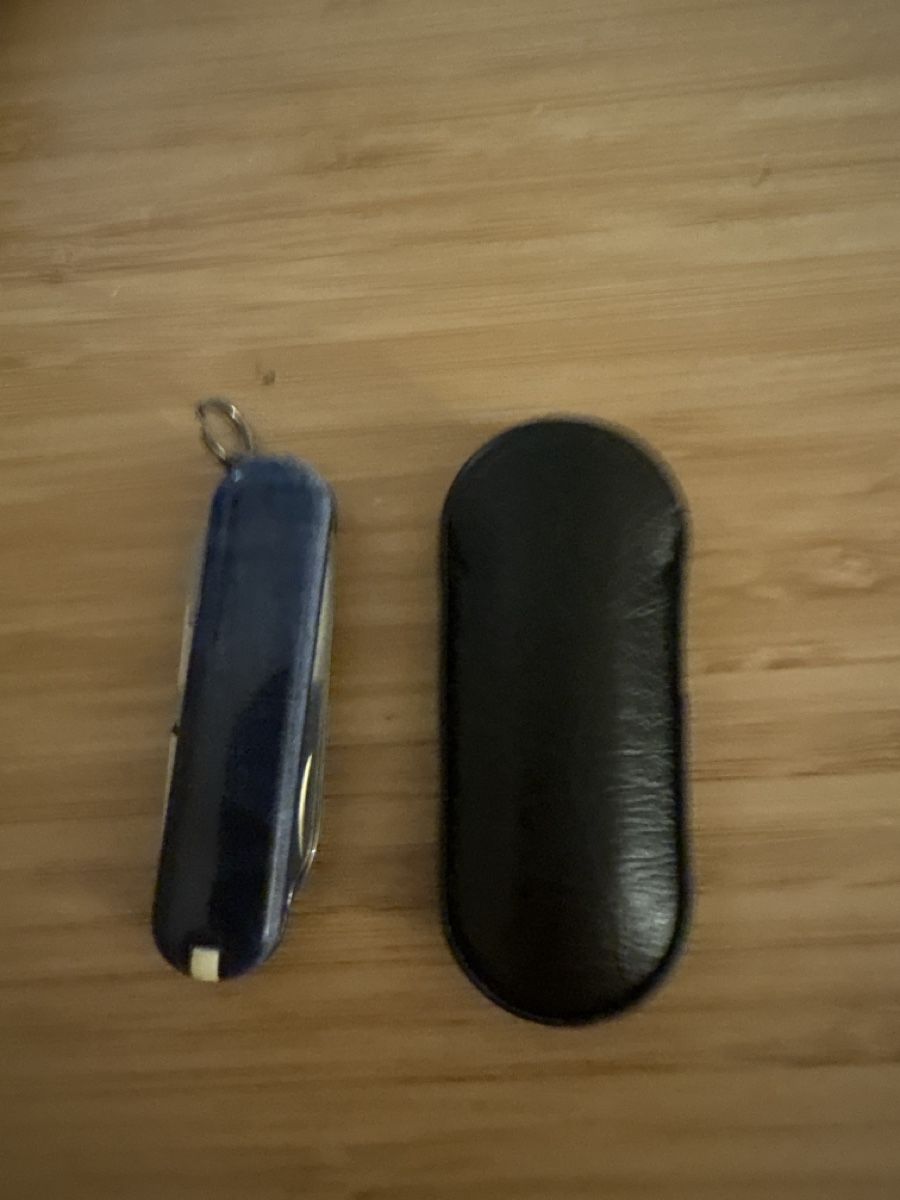 Victorinox Classic kommt aus Amerika und ist sehr selten (Neu (gemäss ...