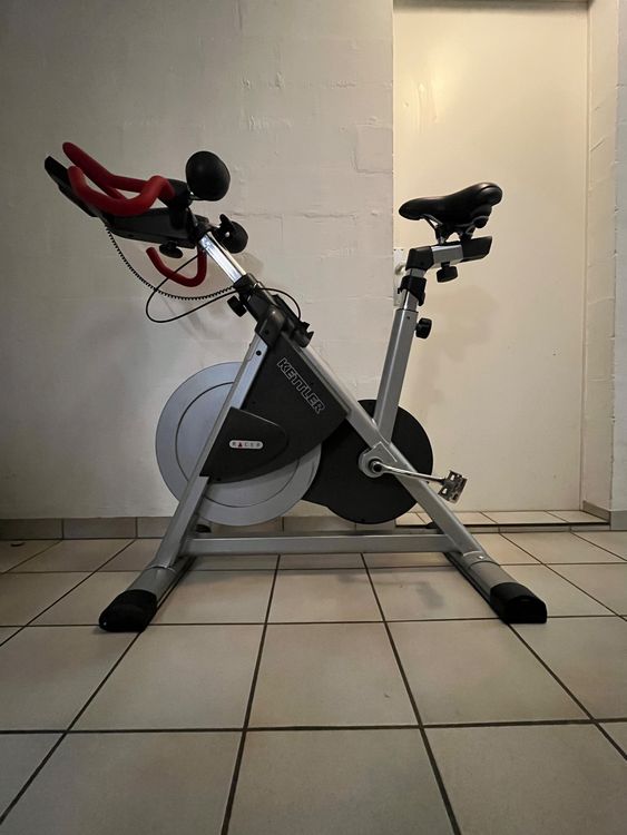 KETTLER Racer spinning bike / Heimtrainer (Gebraucht) in Wolfhausen für CHF 71 – nur Abholung ...