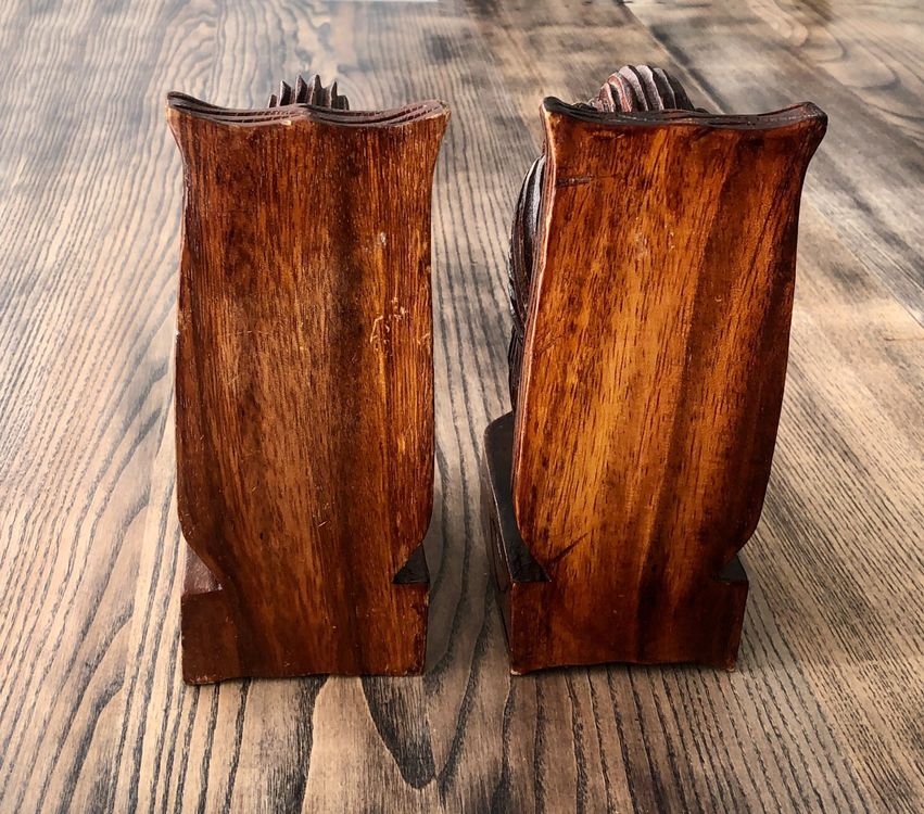 Vintage Buchstützen "Löwe" handgeschnitzt aus Holz (Gebraucht) in Kloten für CHF 60 – mit ...