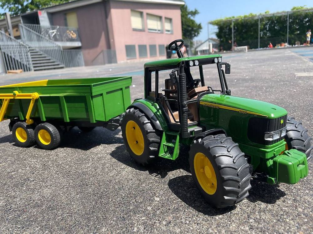 bruder Traktor John Deere Farm Master mit Anhänger in grün (Gebraucht ...
