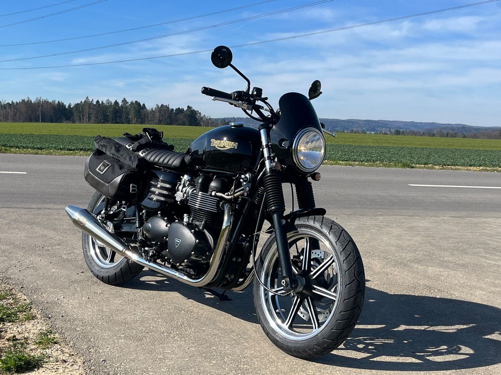 Triumph Bonneville 900 (Gebraucht) in Elgg für CHF 4200 – nur Abholung ...