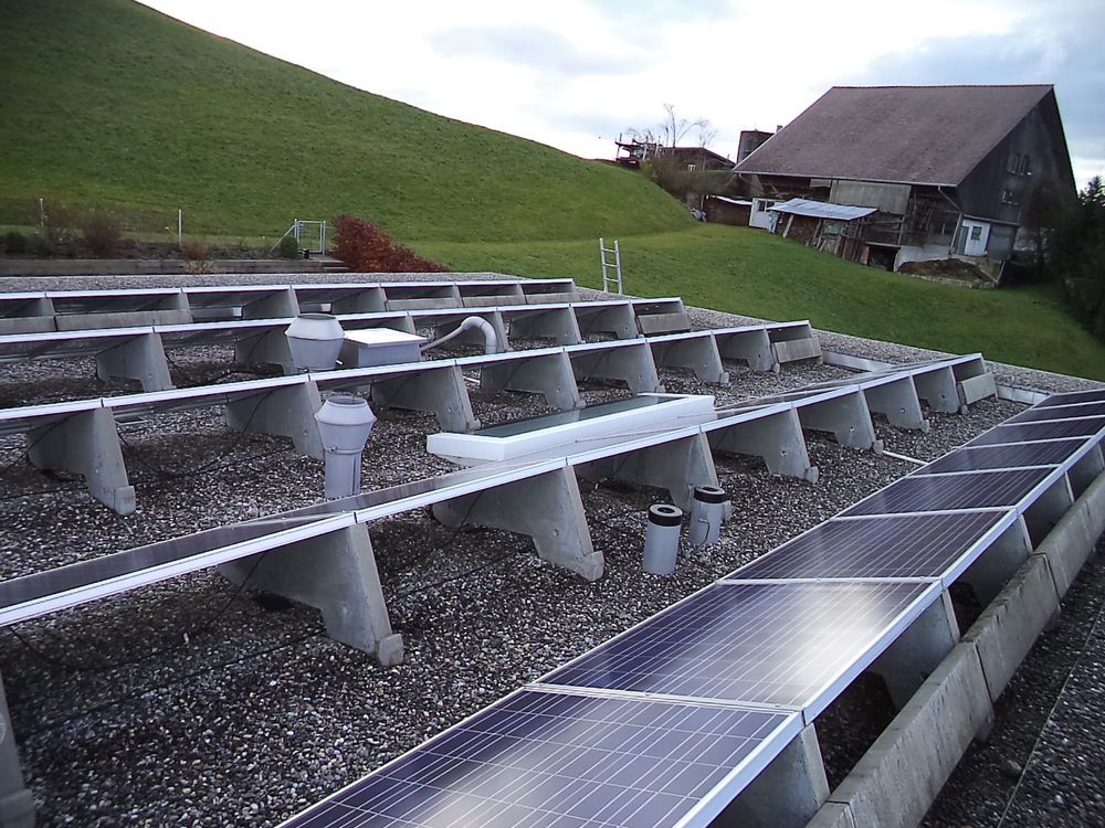 Solar Betonelemente grau für 10 PV Module auf Flachdach Nr.3 (Gebraucht) in Widen für CHF 50 ...