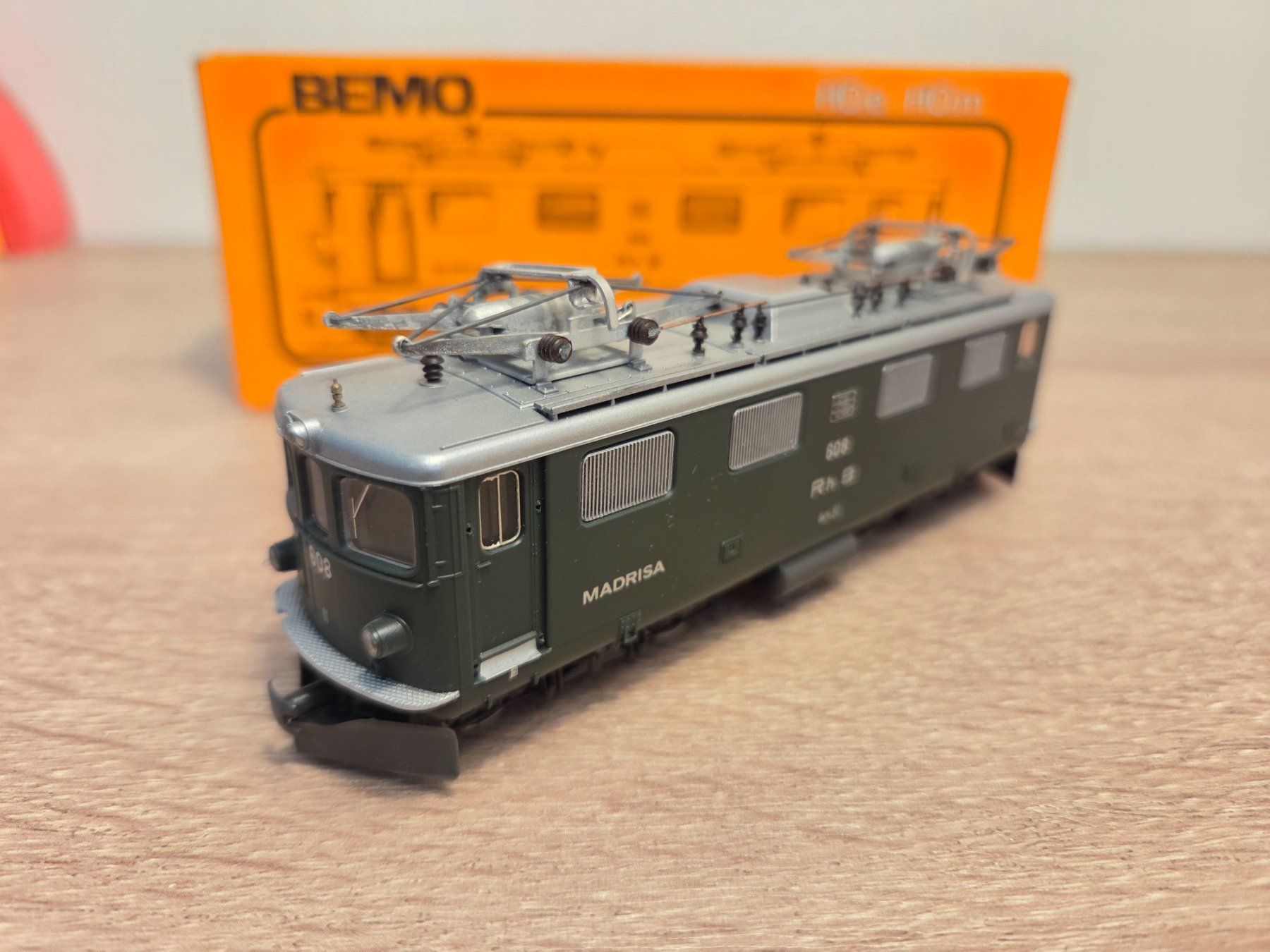 Bemo 1250/8 E-Lok Madrisa RhB H0m (D'occasion) à St-Aubin-Sauges pour ...