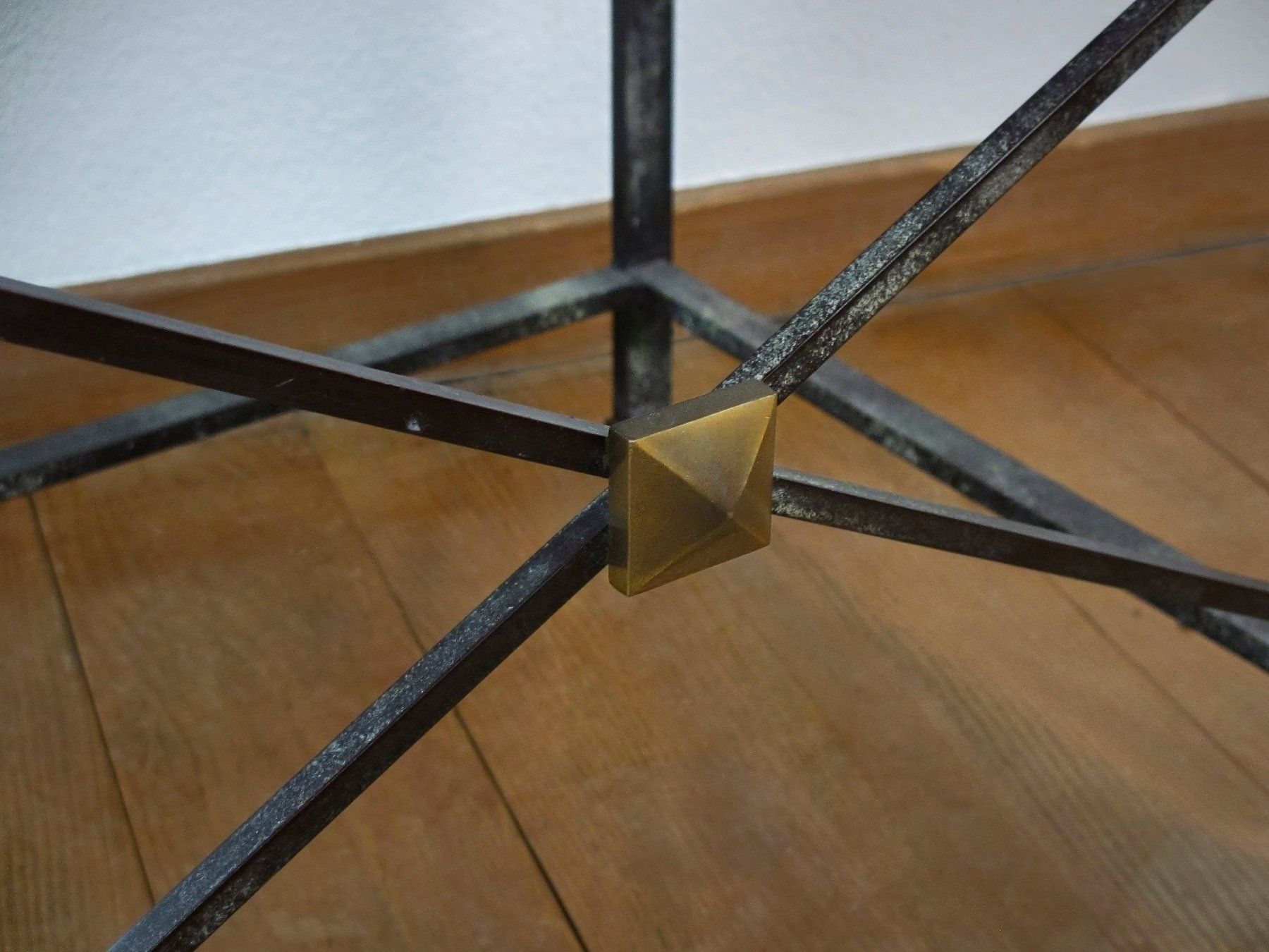 Stuhl aus Leder/Eisen, Deko für Geschäft / Boutique / Praxis (Gebraucht ...