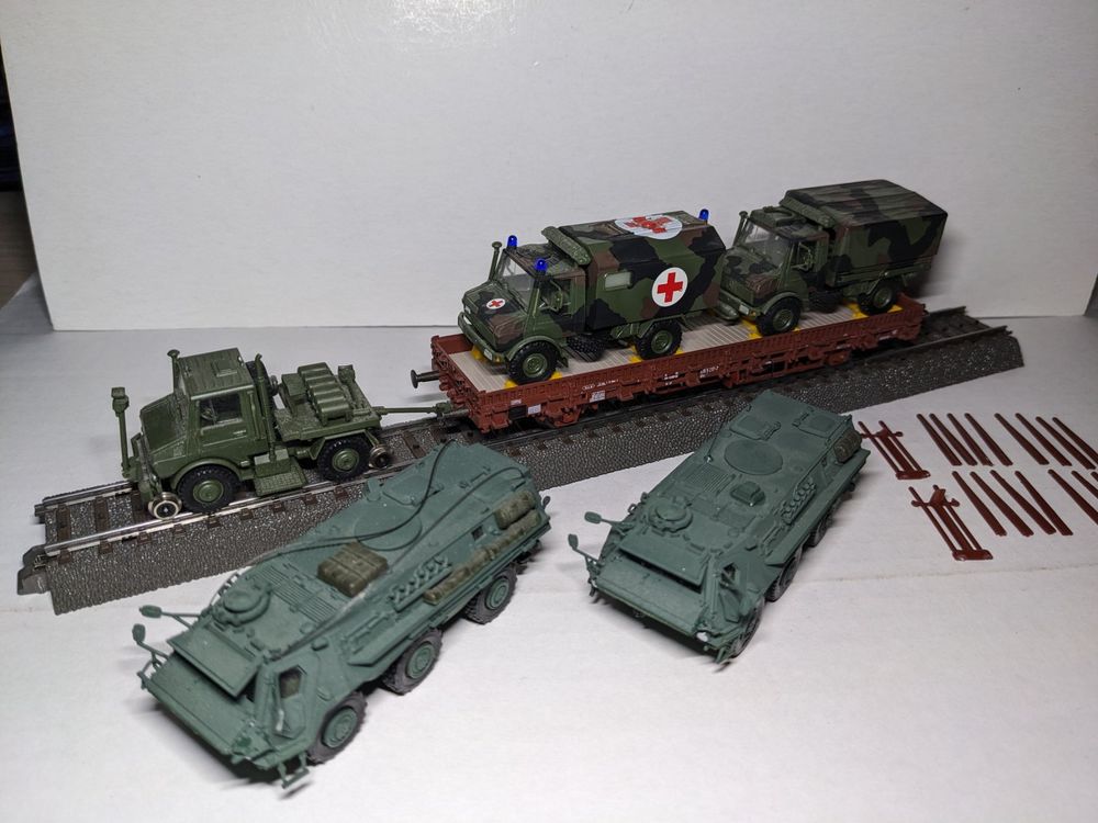 ROCO Minitanks 825 Rugenwagen unimogs et 2x 306 TPZ1 BDGM (Gebraucht ...