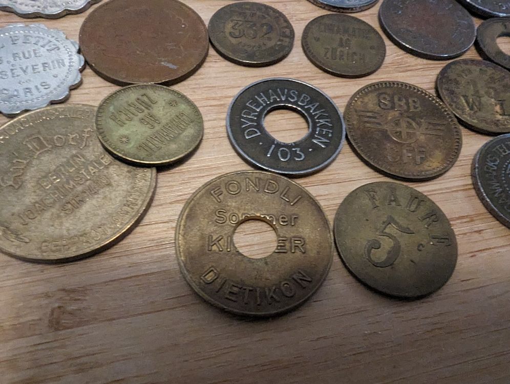 Antike Jetons Lot Münzen Wertmarken (Gebraucht) in Baden für CHF 20 ...