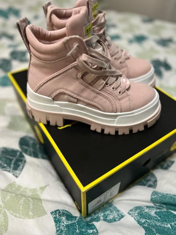 Buffalo aspha nc mid canvas rosa (Gebraucht) in Zürich für CHF 70 – mit ...