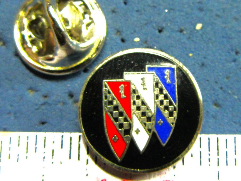 BUICK US-CAR AUTO LOGO SCHMUCK-PIN ENAMEL KLEIN-FEIN-EDEL (Gebraucht ...