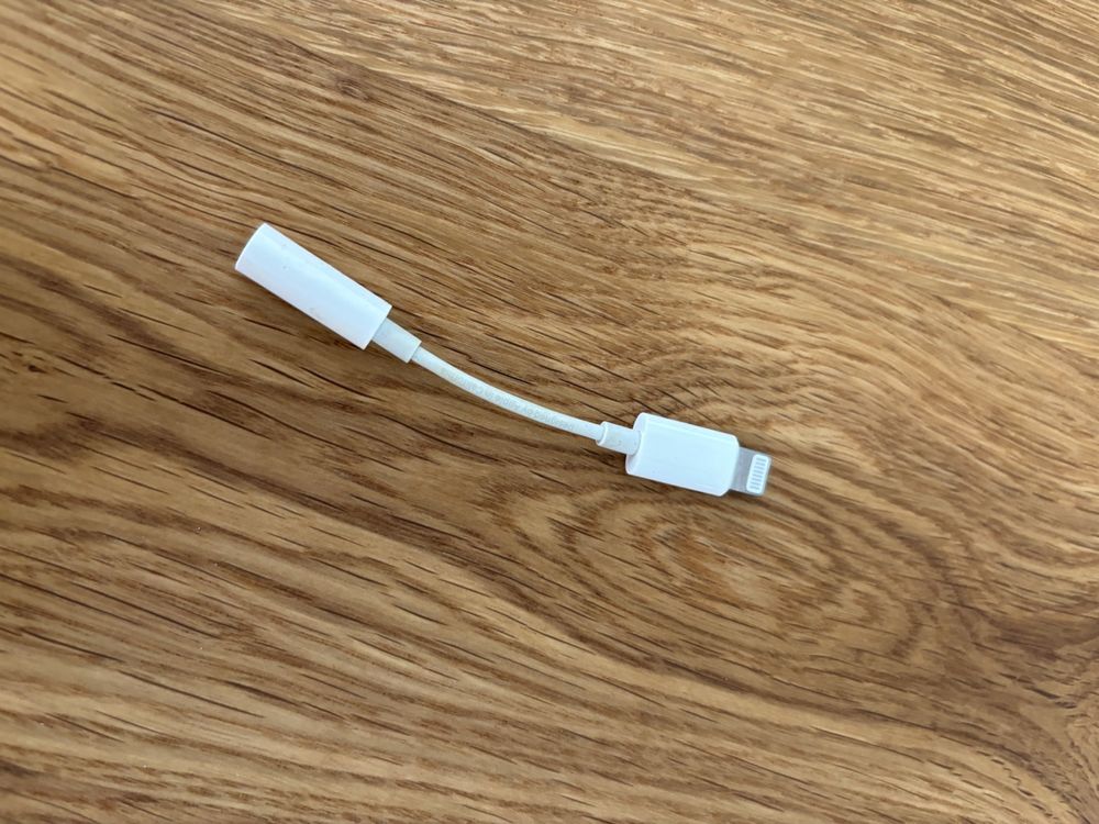 Apple Lightning (Neu (gemäss Beschreibung)) in Aarau für CHF 4 – mit ...