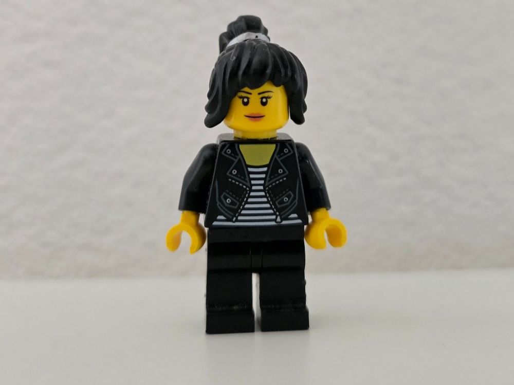 Lego Ninjago Movie Nya High School Outfit njo355 (Gebraucht) in Suhr ...