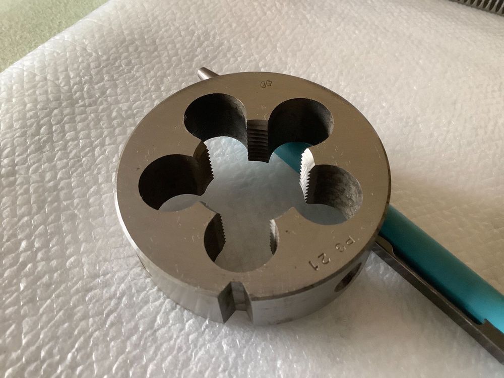 PG21 Stahlpanzerrohr Schneideisen Filière Neu von ESO Swiss | Kaufen auf Ricardo