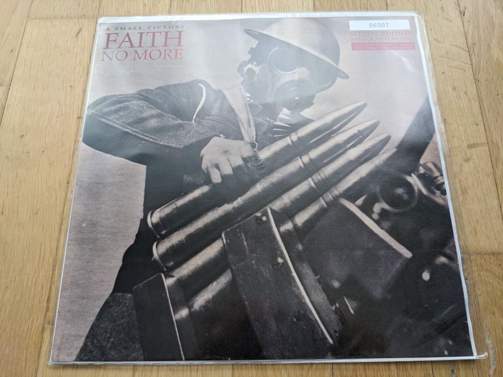 Faith No More - A Small Victory Picture Disc Maxi-Single | Kaufen auf ...