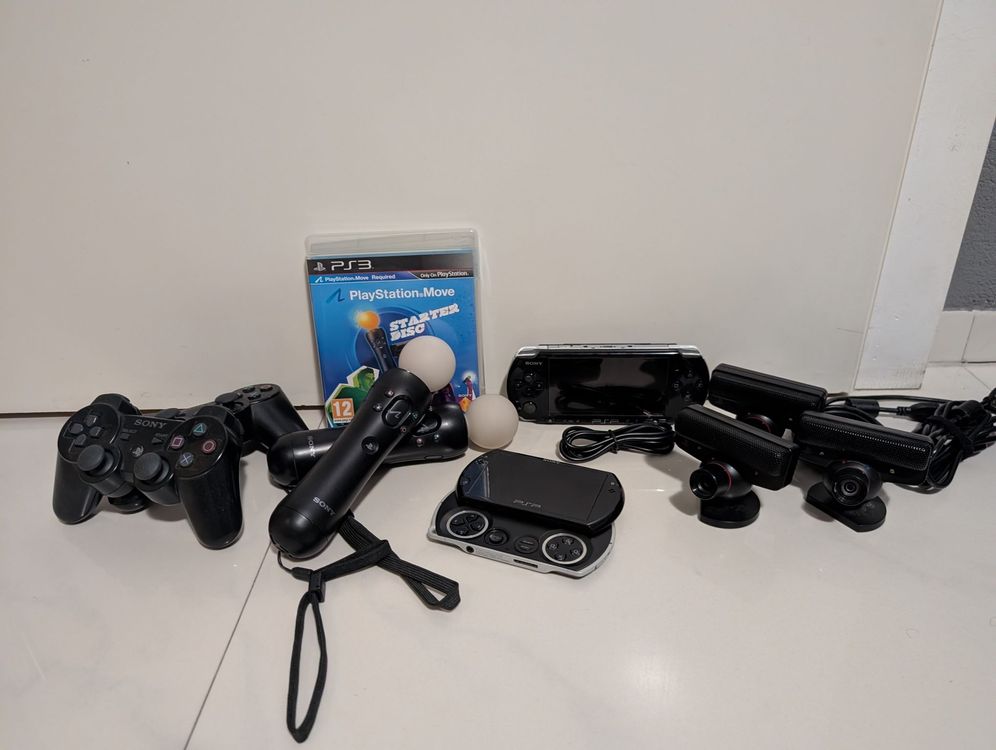 Sony PlayStation Konvolut – PSP Go, PSP, Move, Zubehör (Gebraucht) in ...