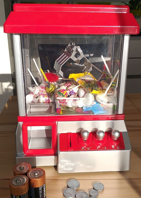 Kinder Candy Grabber Süssigkeitenautomat Pro, Greifautomat (Gebraucht) in Tuggen für CHF 20 ...
