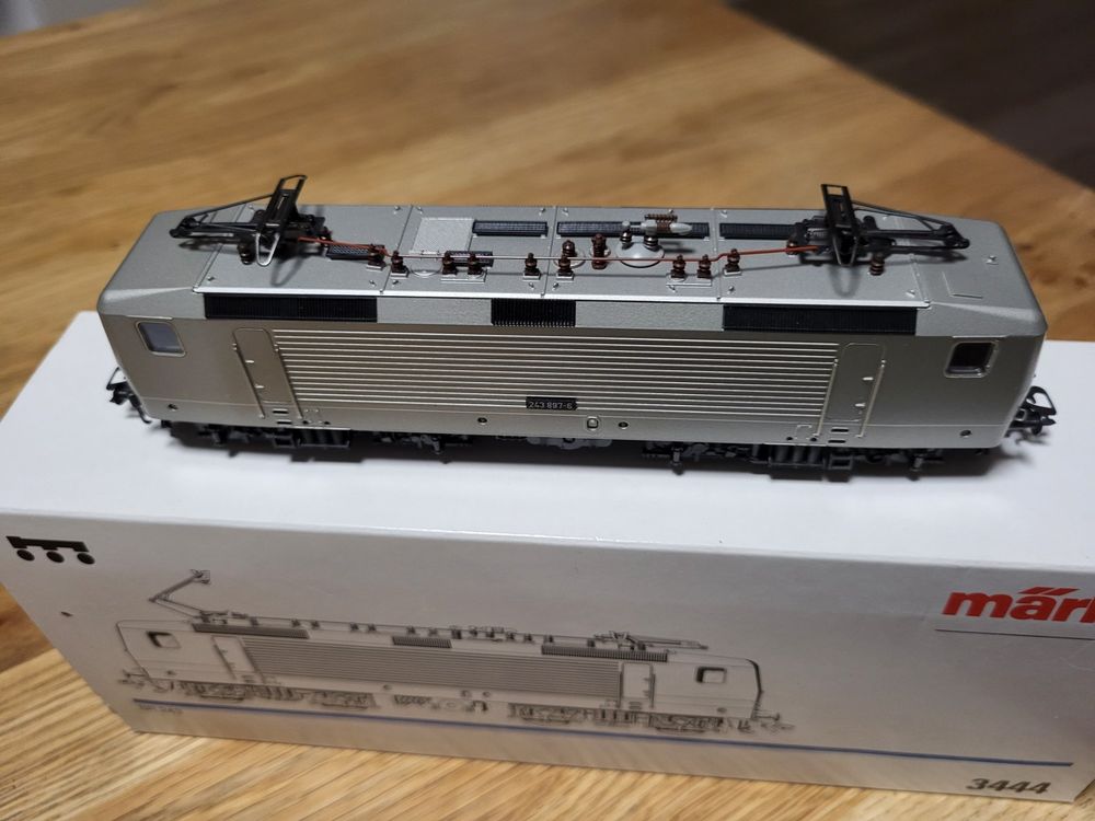 Märklin - BR 243 - Schutzlackiert - Artikel 3444 | Kaufen auf Ricardo