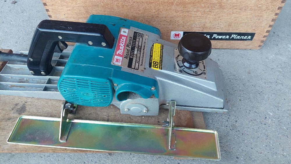 Makita Zimmermannshobel 1805B (Gebraucht) in Niederuzwil für CHF 270 ...