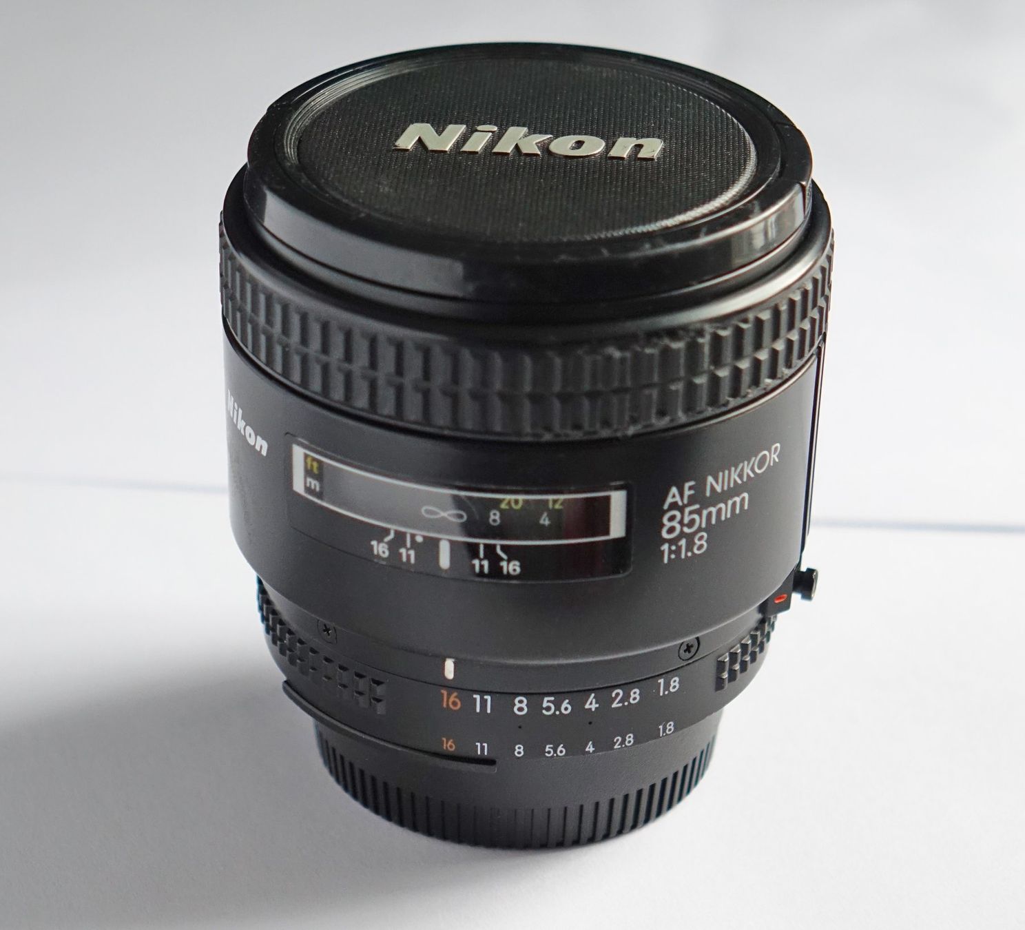 Nikon, Nikkor AF 85mm 1:1.8 Nikon avec couvercle (Gebraucht) in Bern ...