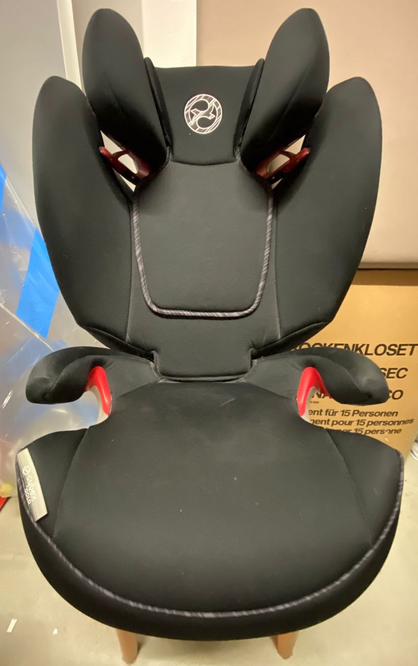 Cybex Solution X-Fix Kindersitz, Top Zustand, Schwarz! (Gebraucht) in ...
