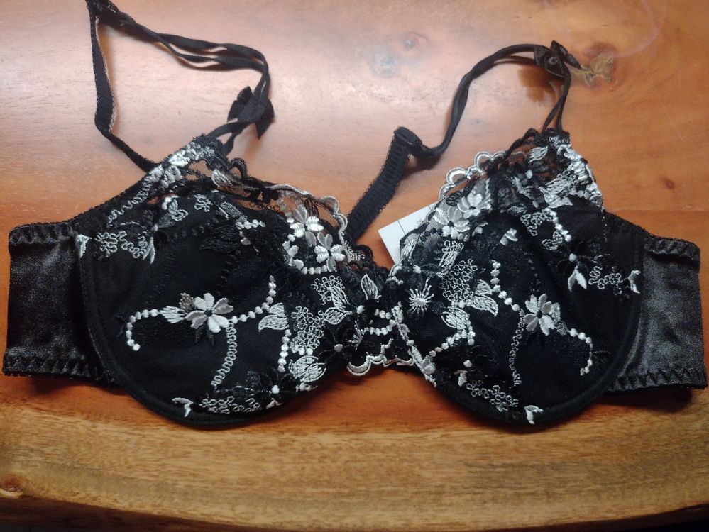 BH (Neu (gemäss Beschreibung)) in Einigen für CHF 1.5 – mit Lieferung ...
