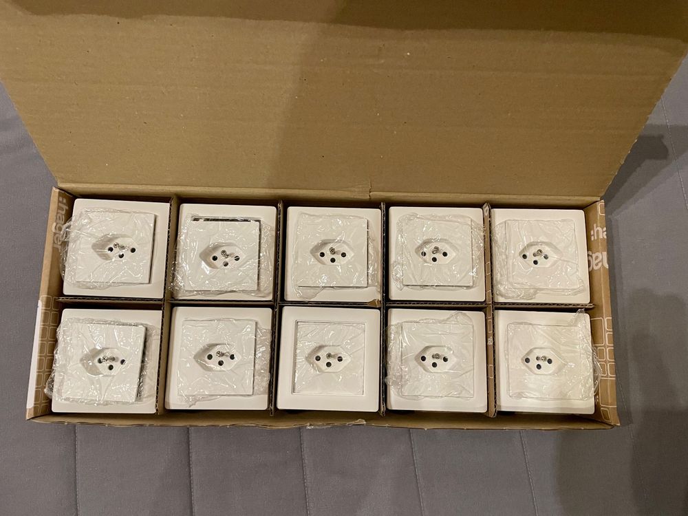 Hager 10 Steckdosen Typ 13 (Neu und originalverpackt) in Wallisellen ...
