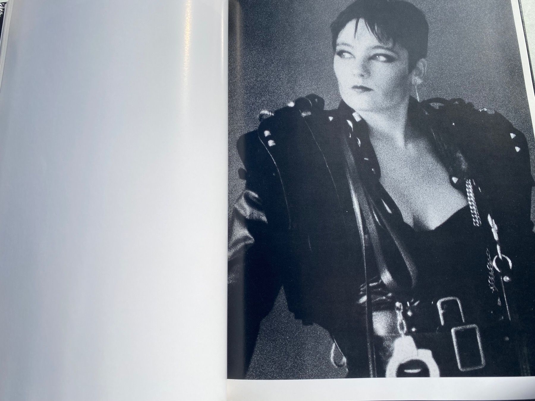 Fotobuch The Dominas Mano Destra Erotik Cléo Uebelmann (Gebraucht) in ...