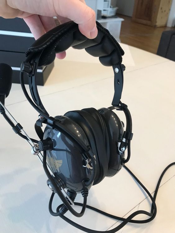 AVCOMM AC454PNR Aviation / Pilot Headset (Neu (gemäss Beschreibung)) in ...