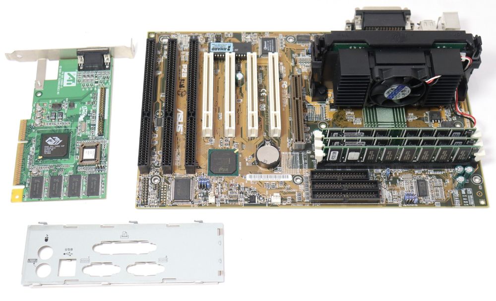 Asus P2B Mainboard + Pentium III 550 MHz, ATI Rage Pro Turbo (Gebraucht ...